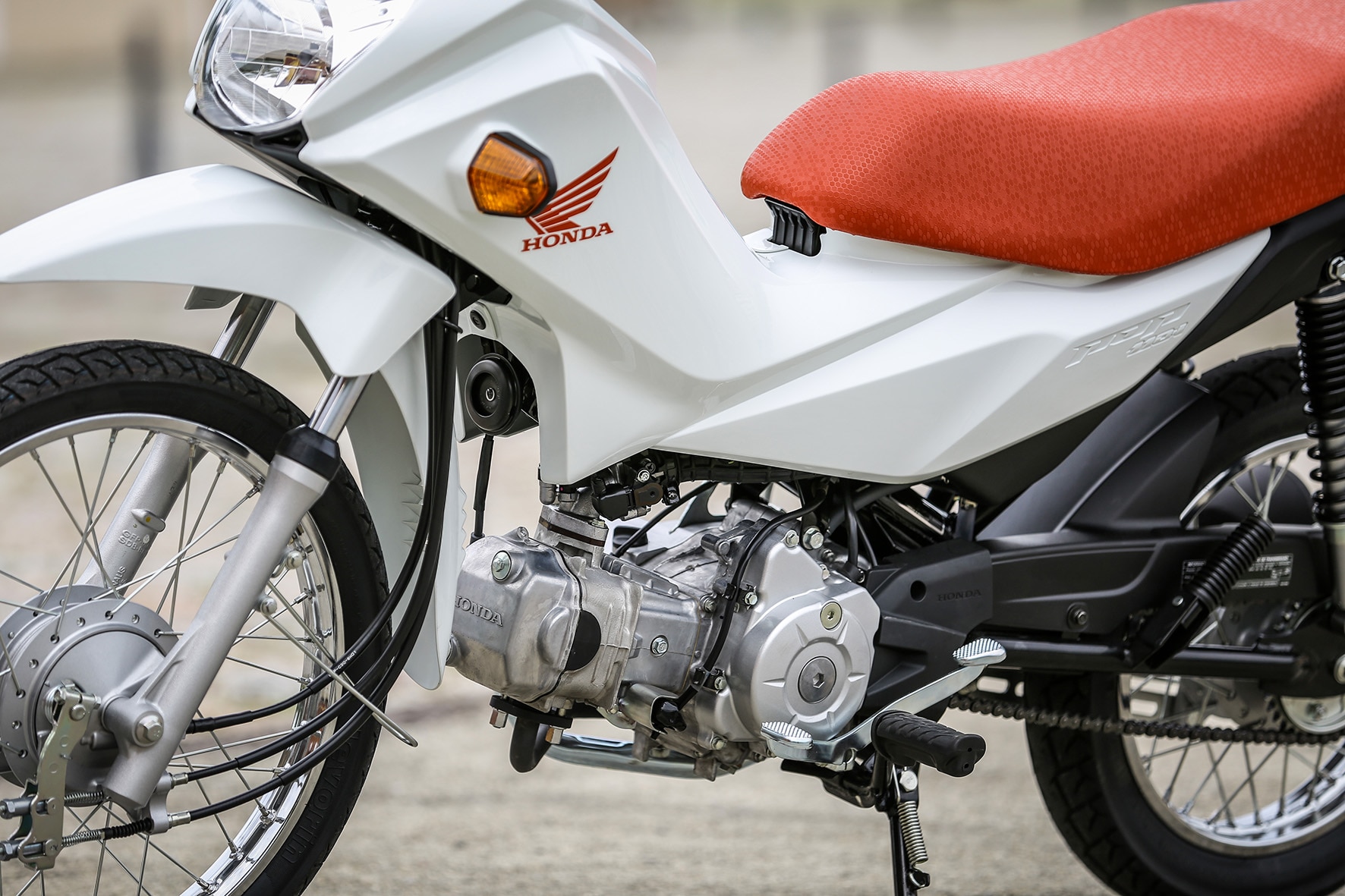 Pop, Honda mais barata, completa 15 anos | Mobilidade Estadão | Mercado ...