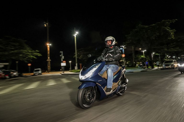 Teste: nova scooter Honda PCX | Mobilidade Estadão | MotoMotor, Scooters