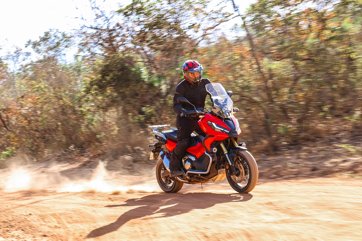 Honda X-ADV: misto de scooter e moto aventureira | Mobilidade Estadão ...