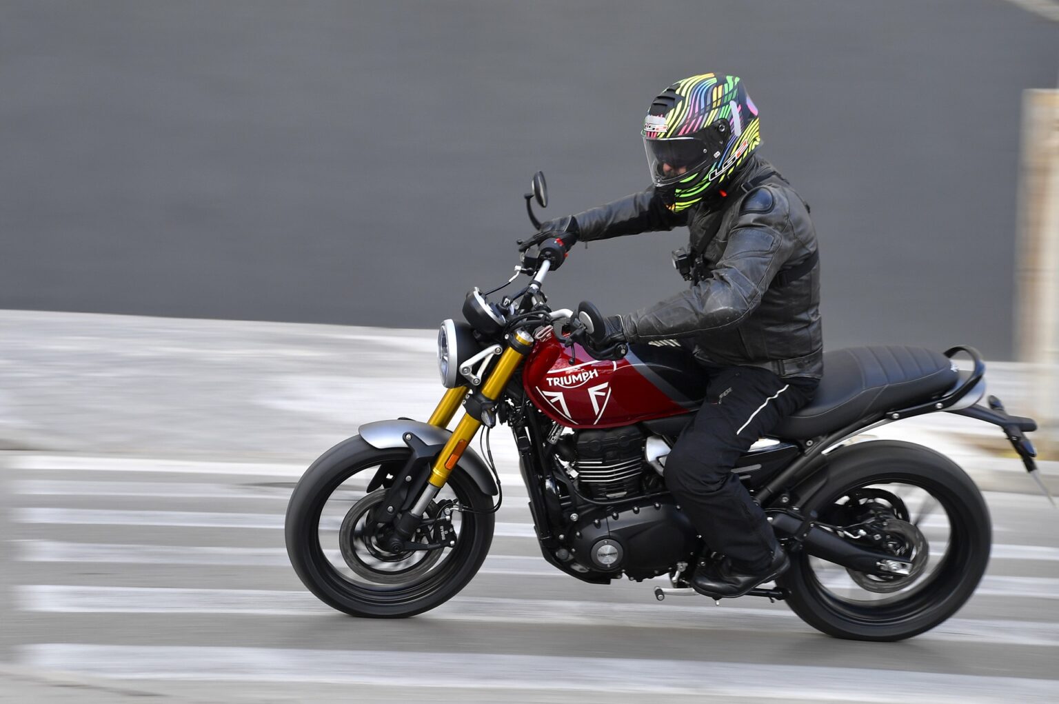 Novas Triumph 400cc: testamos Speed e Scrambler 400 | Mobilidade ...