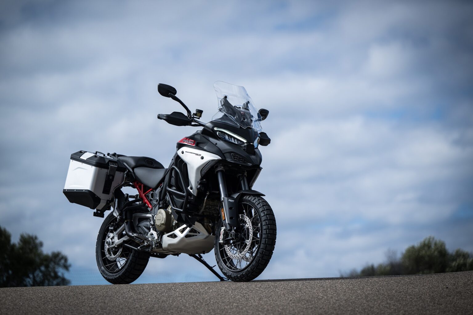 Novas motos bigtrail chegam ao Brasil; conheça | Mobilidade Estadão ...